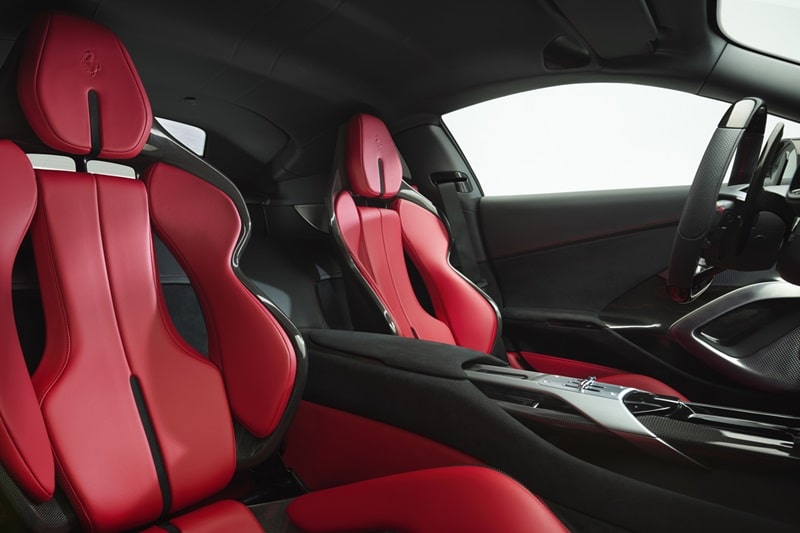 Neue Ferrari 12Cilindri 2026 und frühere Generationen - Autotijd