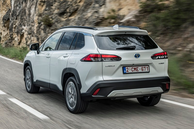 Nouveau Toyota Corolla Cross 2026 et générations précédentes - Autotijd